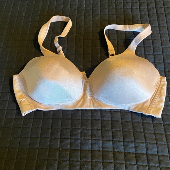 Vanity Fair | Intimates & Sleepwear | Vanity Fair Bra 50 | Poshmark
